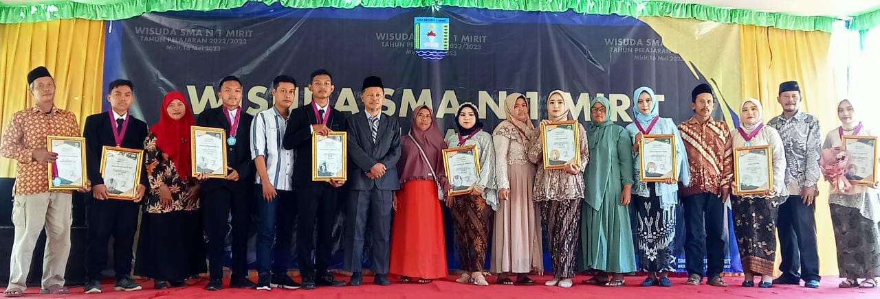 Wisuda SMA Negeri 1 Mirit Tahun Pelajaran 2022/2023, Sederhana Penuh ...